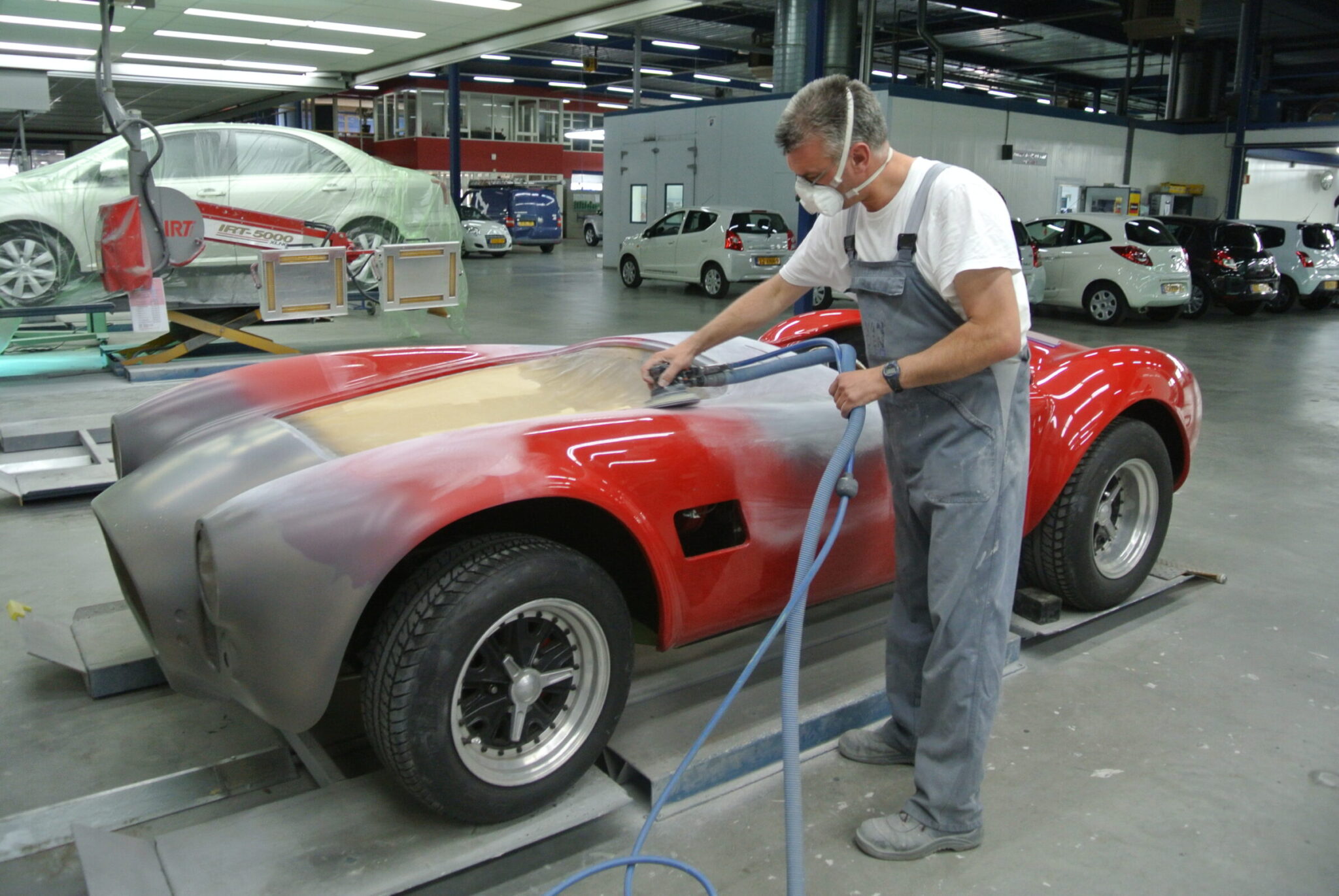 Autoschade herstellen? Van den Berg Autoschade bellen! 24/7 bereikbaar