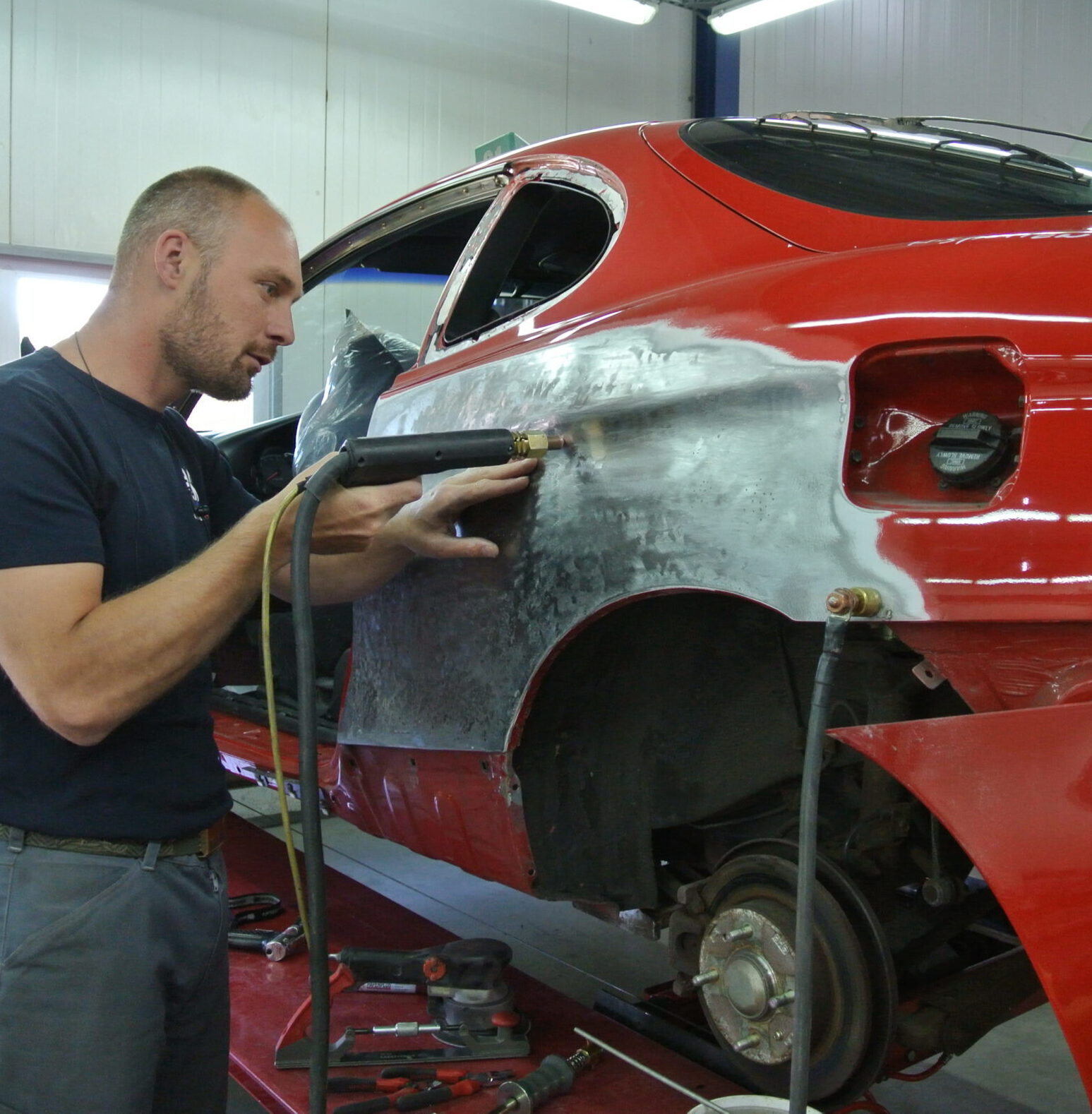 Autoschade herstellen? Van den Berg Autoschade bellen! 24/7 bereikbaar